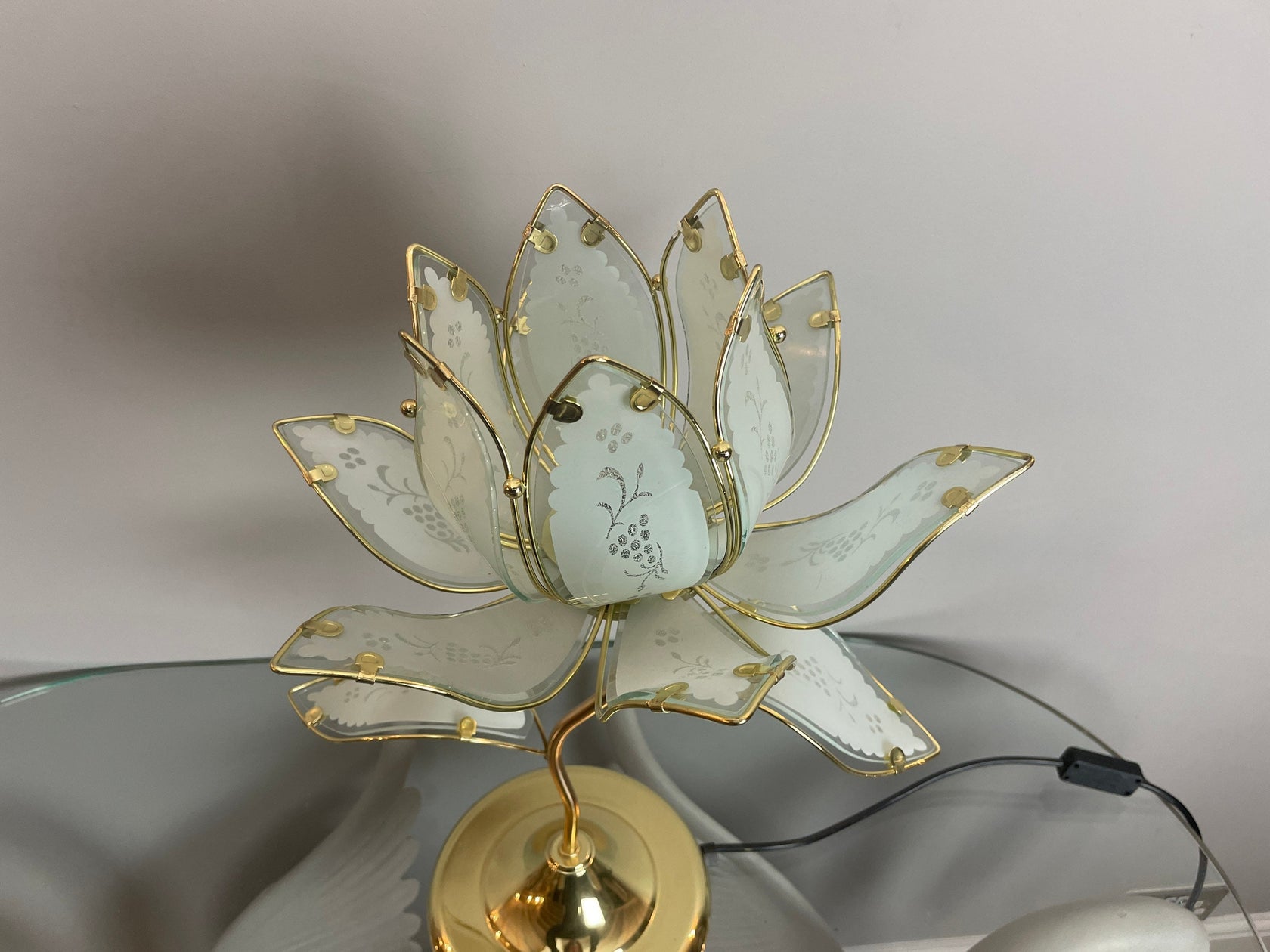 Mid Century Modern Vintage Hollywood Regency White Glass Lotus Flower ...